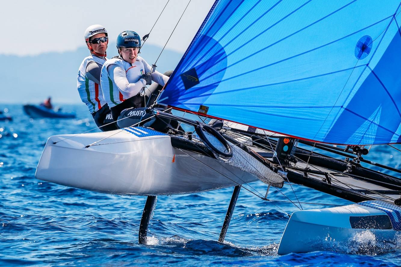 Nacra 17 Hyeres 2026: Day 1 results - Catamaran Racing , News & Design